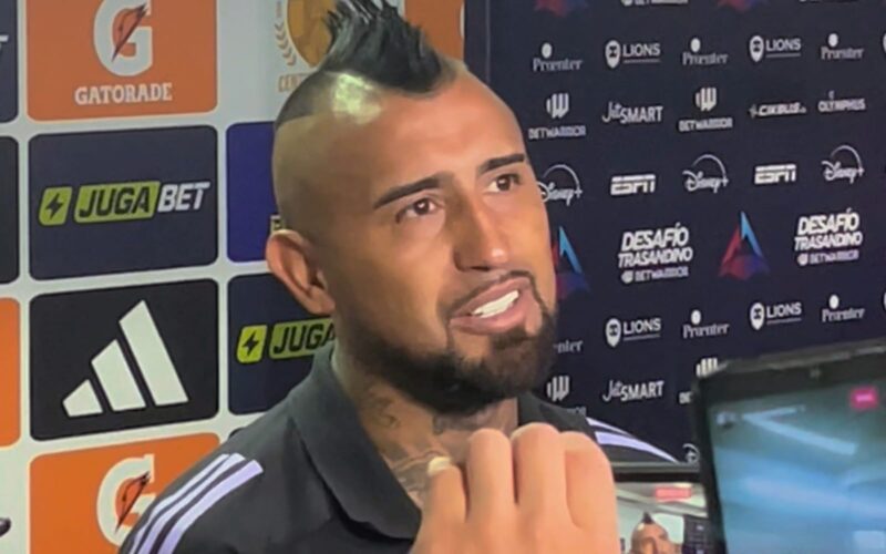 "¿Pero quién se quedó con la copa?": Arturo Vidal calienta la Supercopa ...