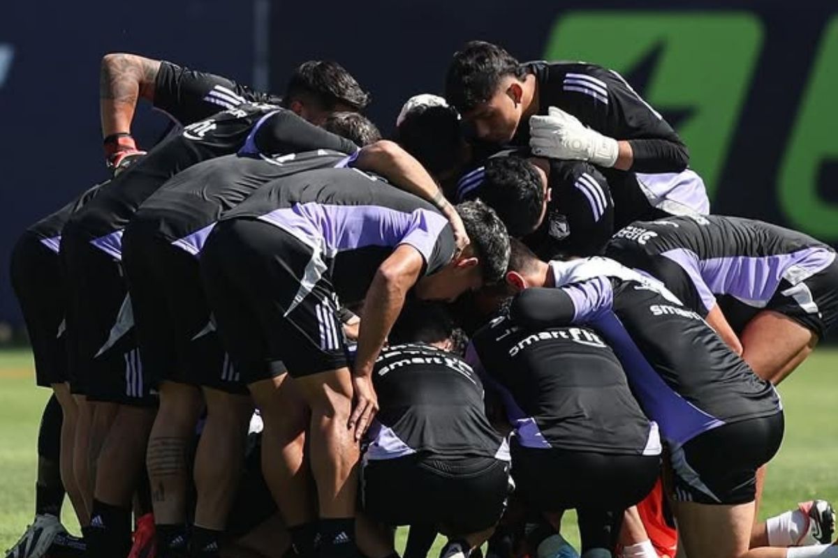 Con un cambio: La última formación que ensayó Colo-Colo para enfrentar ...