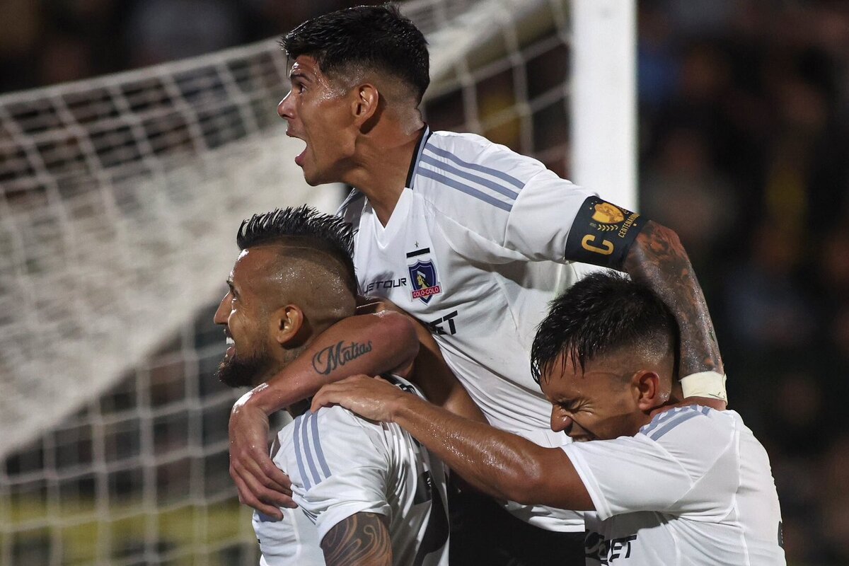 Oficial: Colo-Colo sorprende y presenta tres refuerzos para la ...