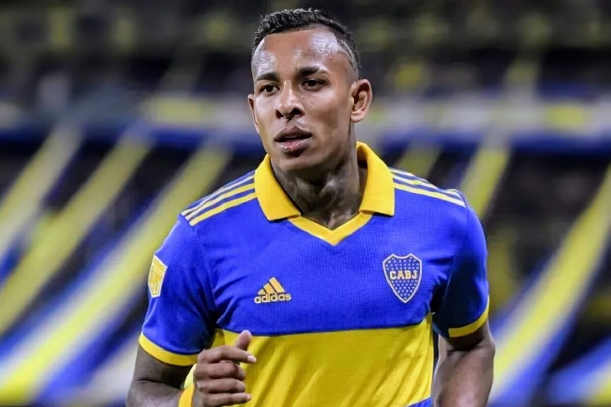 Revelan los montos de la oferta presentada por Colo-Colo para fichar a ...