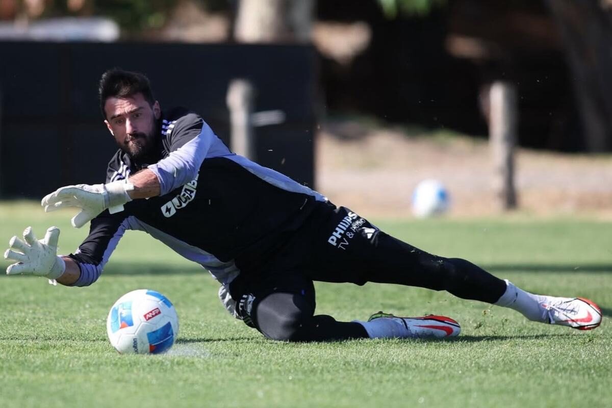 Con Fernando de Paul y línea de 3: La segunda formación que paró Colo ...