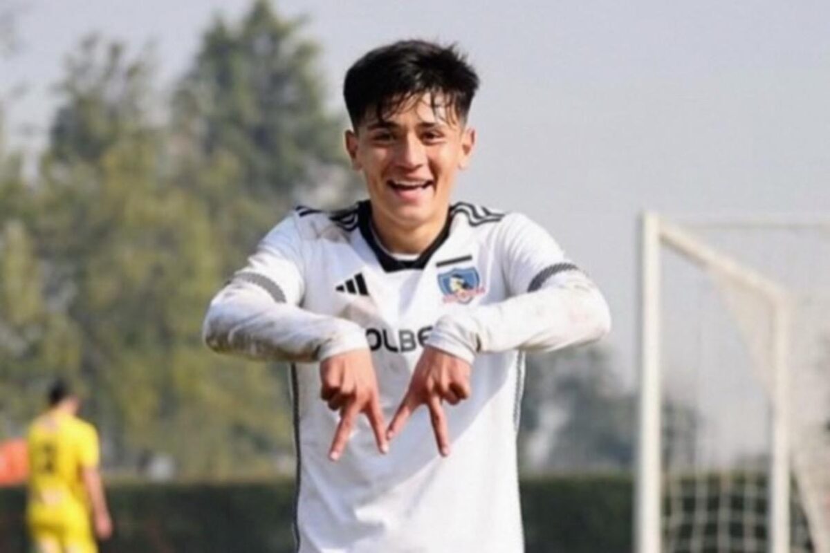 ¿Quién es Sebastián Vega? El joven volante citado por Colo-Colo para ...