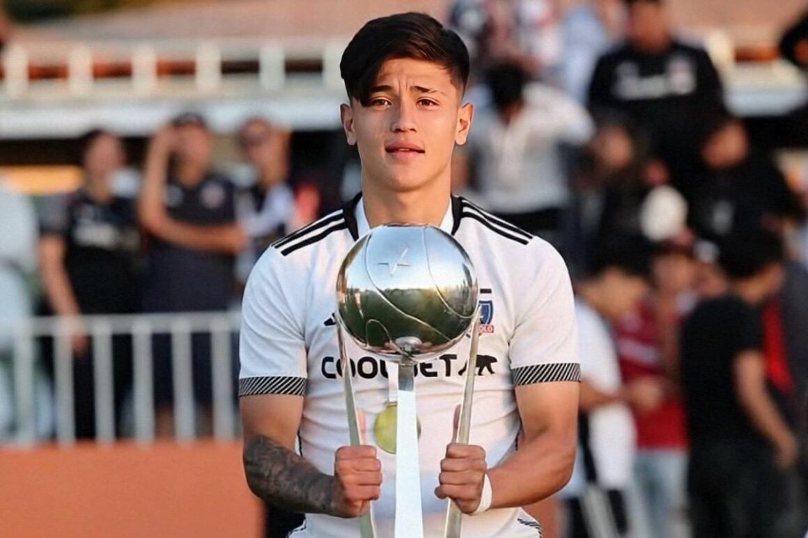 ¿Quién es Sebastián Vega? El joven volante citado por Colo-Colo para ...